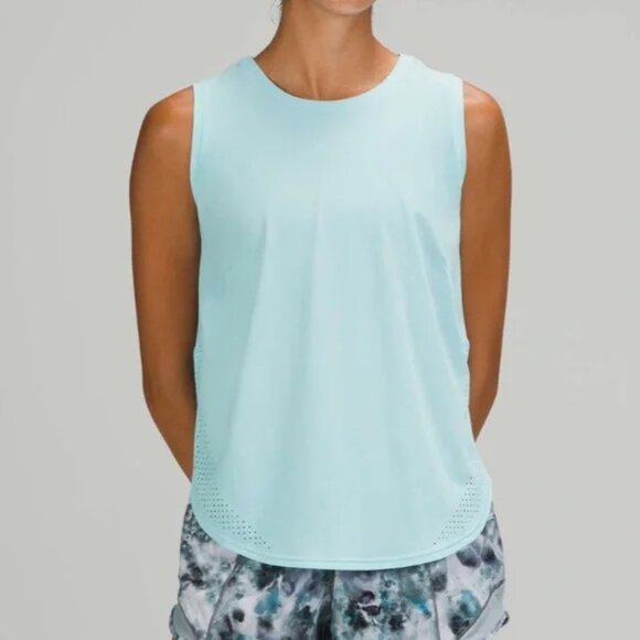 lululemon athletica | Tops | Euc Lululemon High Neck Split Hem Run Tank ...